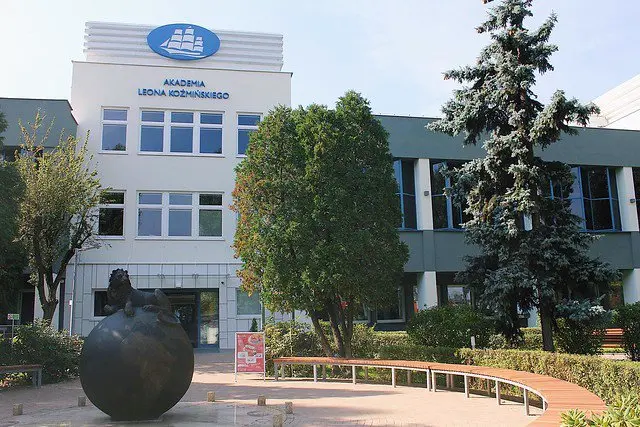 Akademia Leona Ko mi skiego Kierunki Studi w Wydzia y Opinie